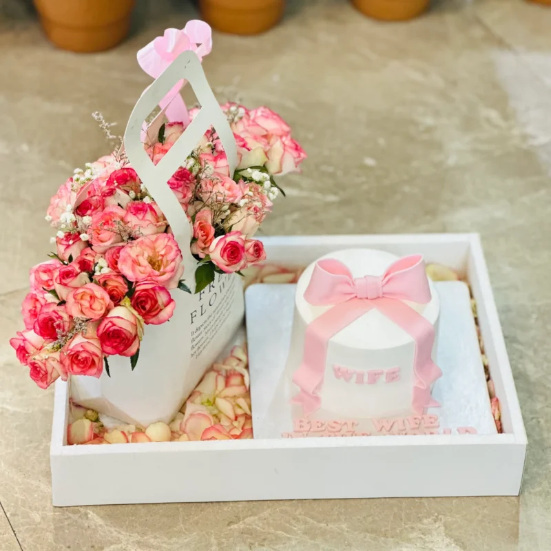 Elegant Flower Box with Cake - gifttreebd.com