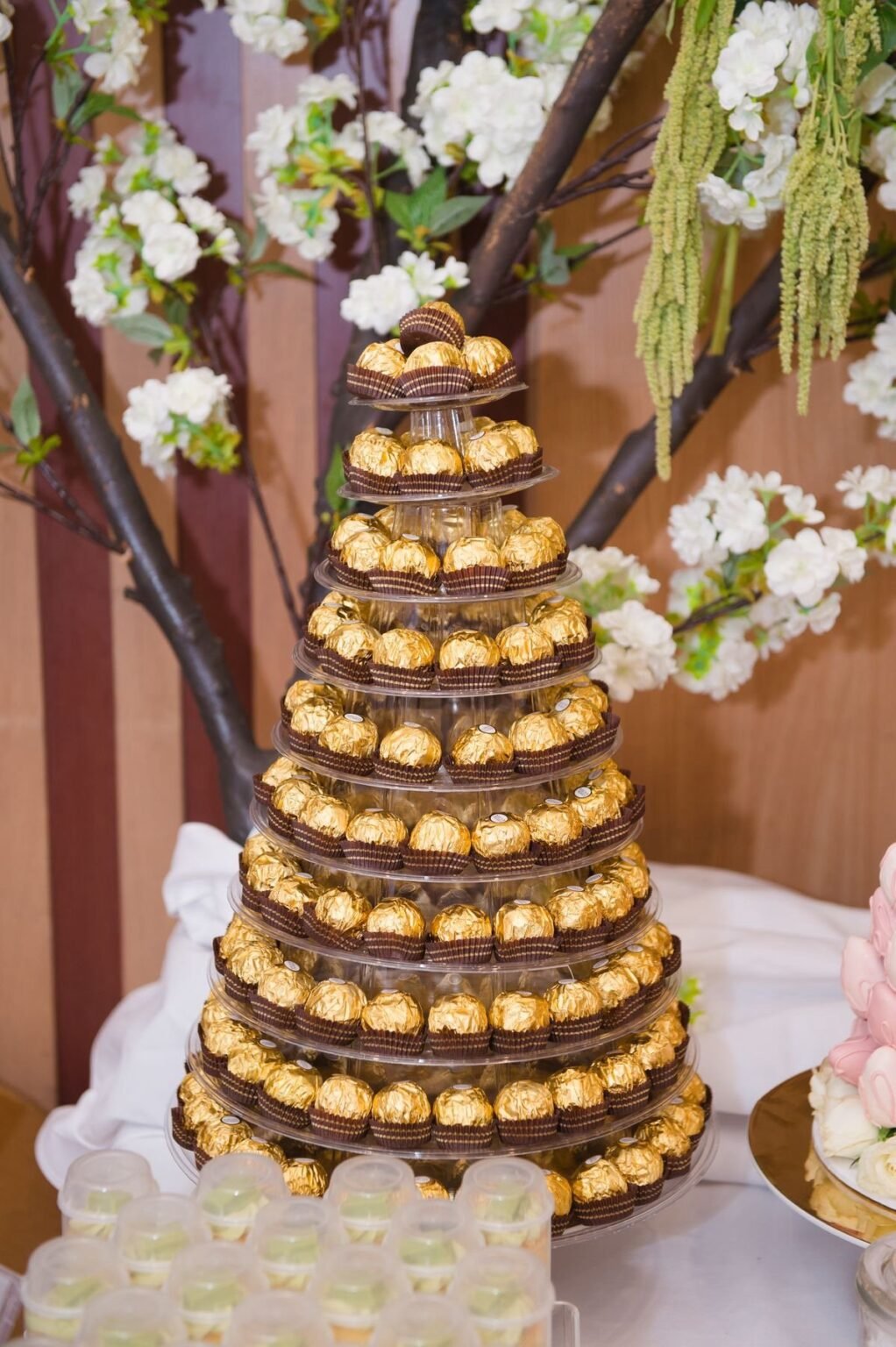 130+ Ferrero Rocher Chocolate Tower - gifttreebd.com